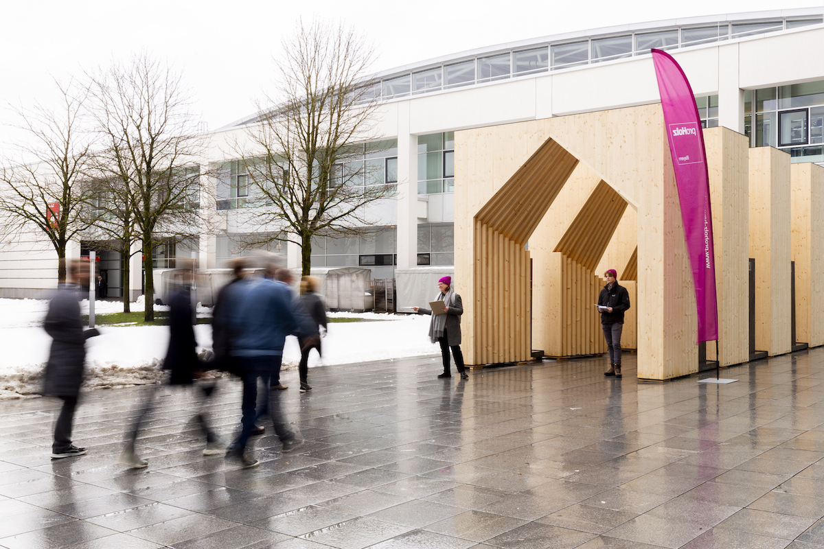 Vom Baum zum Haus – Installation wood passage on Tour | bauRUNDSCHAU